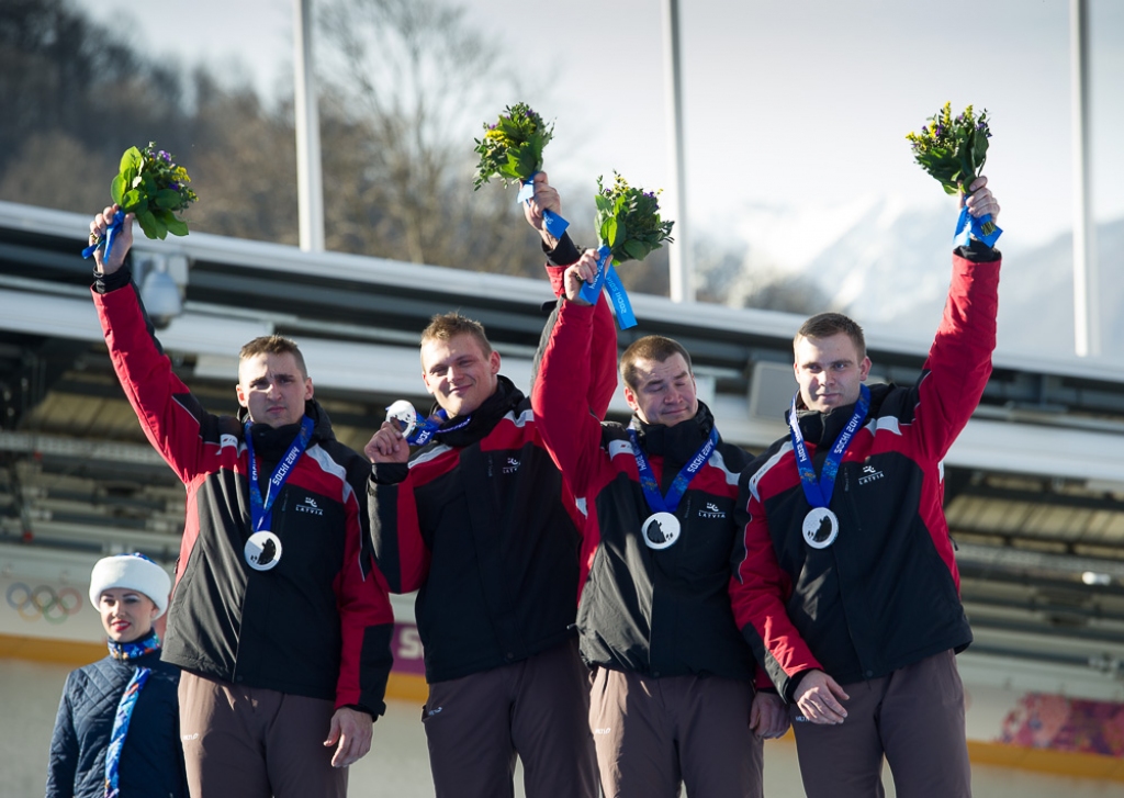Par Sočos izcīnīto sudrabu Latvijas bobslejistiem pienākas līdz pat 64 ...