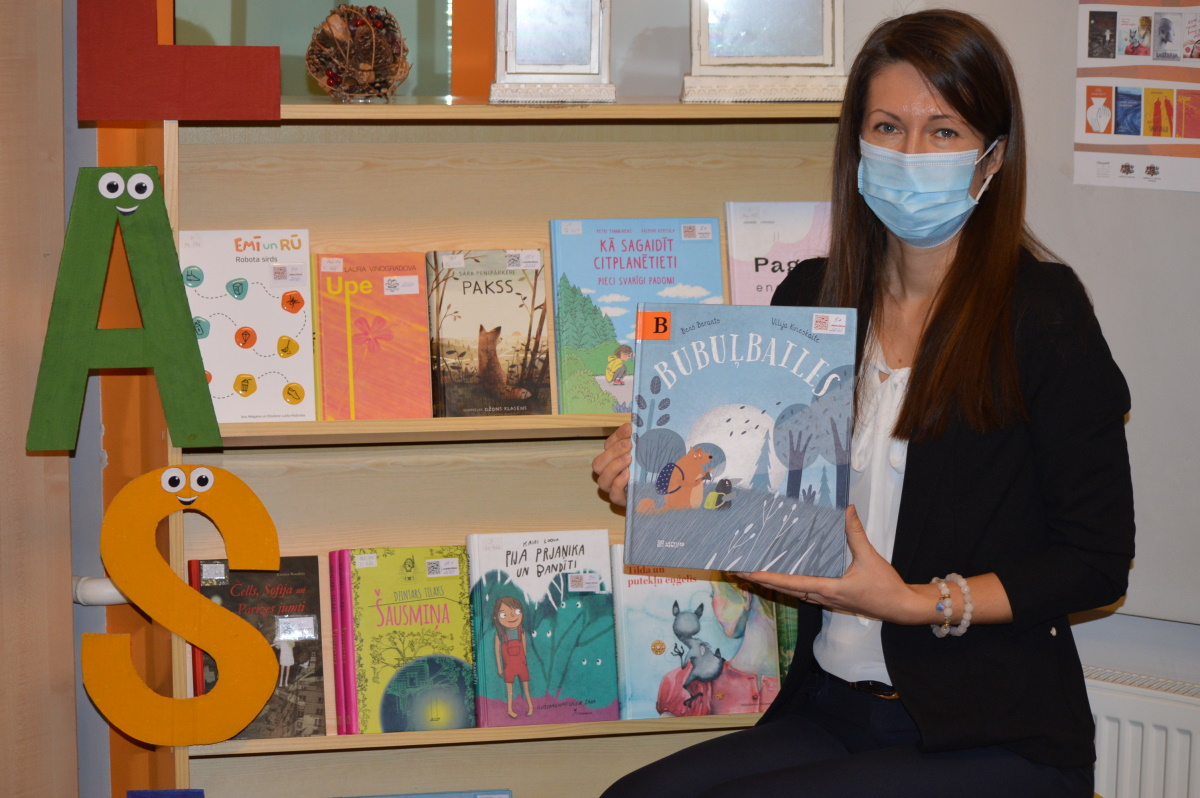 Smiltenes bibliotēka izveido pērn lasītāko grāmatu TOP 5 - ZiemelLatvija.lv